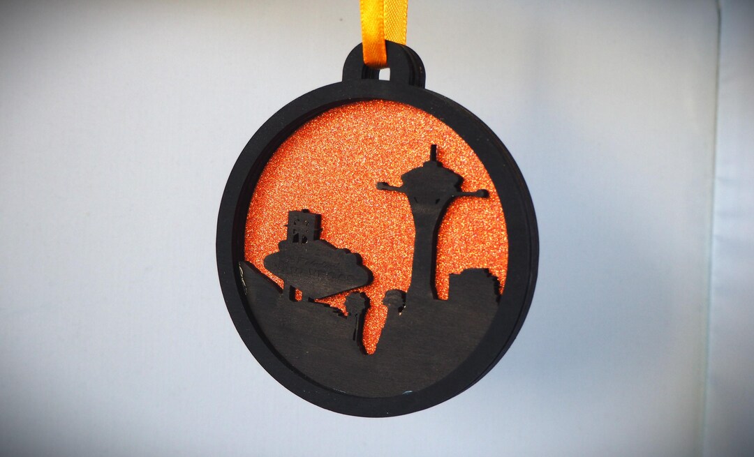 New Vegas Bauble - Fallout Themed - Wooden Christmas Decoration - Etsy