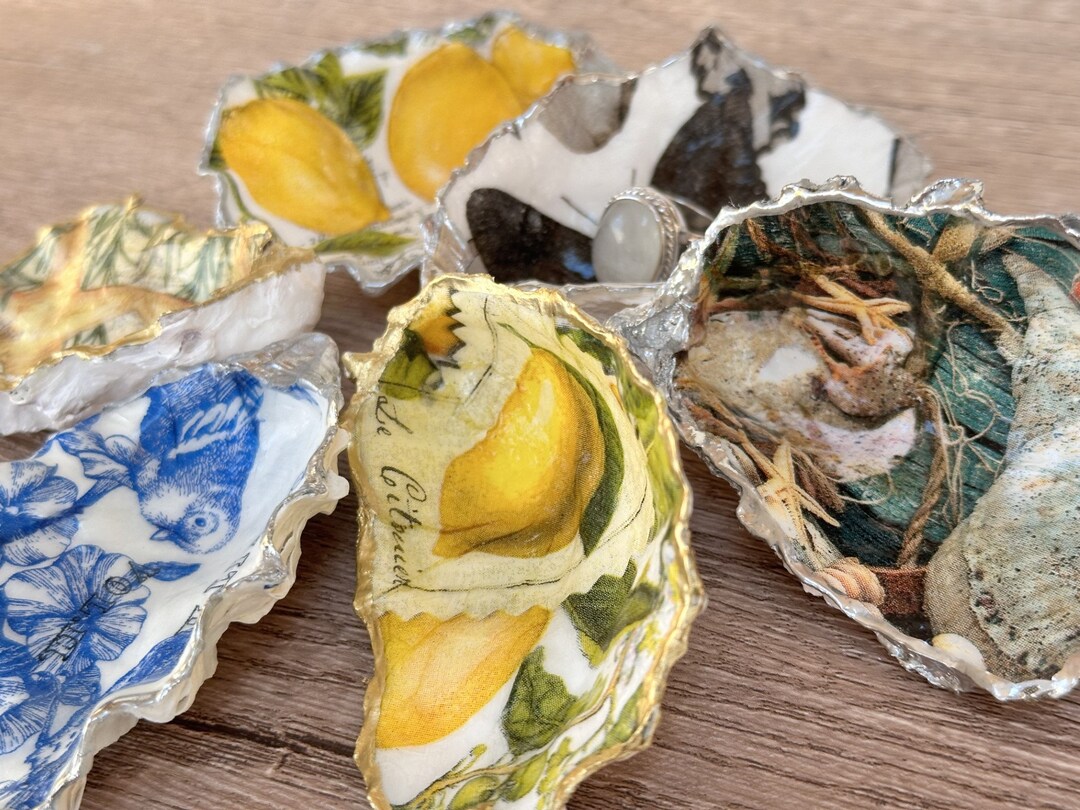 Oyster Shell Trinket Dish, Shell Ring Dish, Coastal Decor Gifts for Her ...