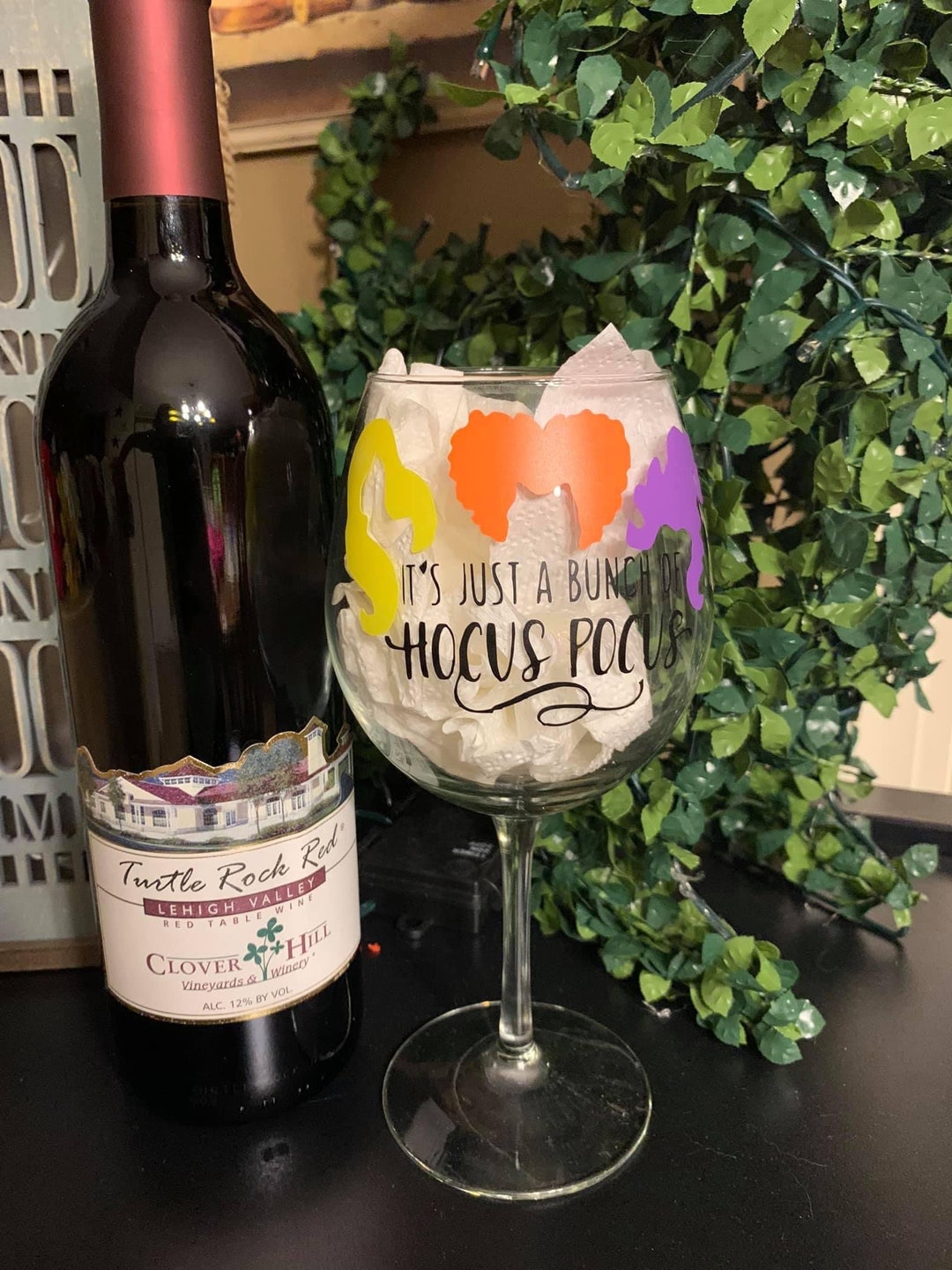 Hocus Pocus Wine Glass - Etsy