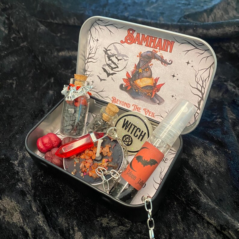 Halloween Samhain Witch Altar Tin: Portable Samhain Altar, Pendulum ...