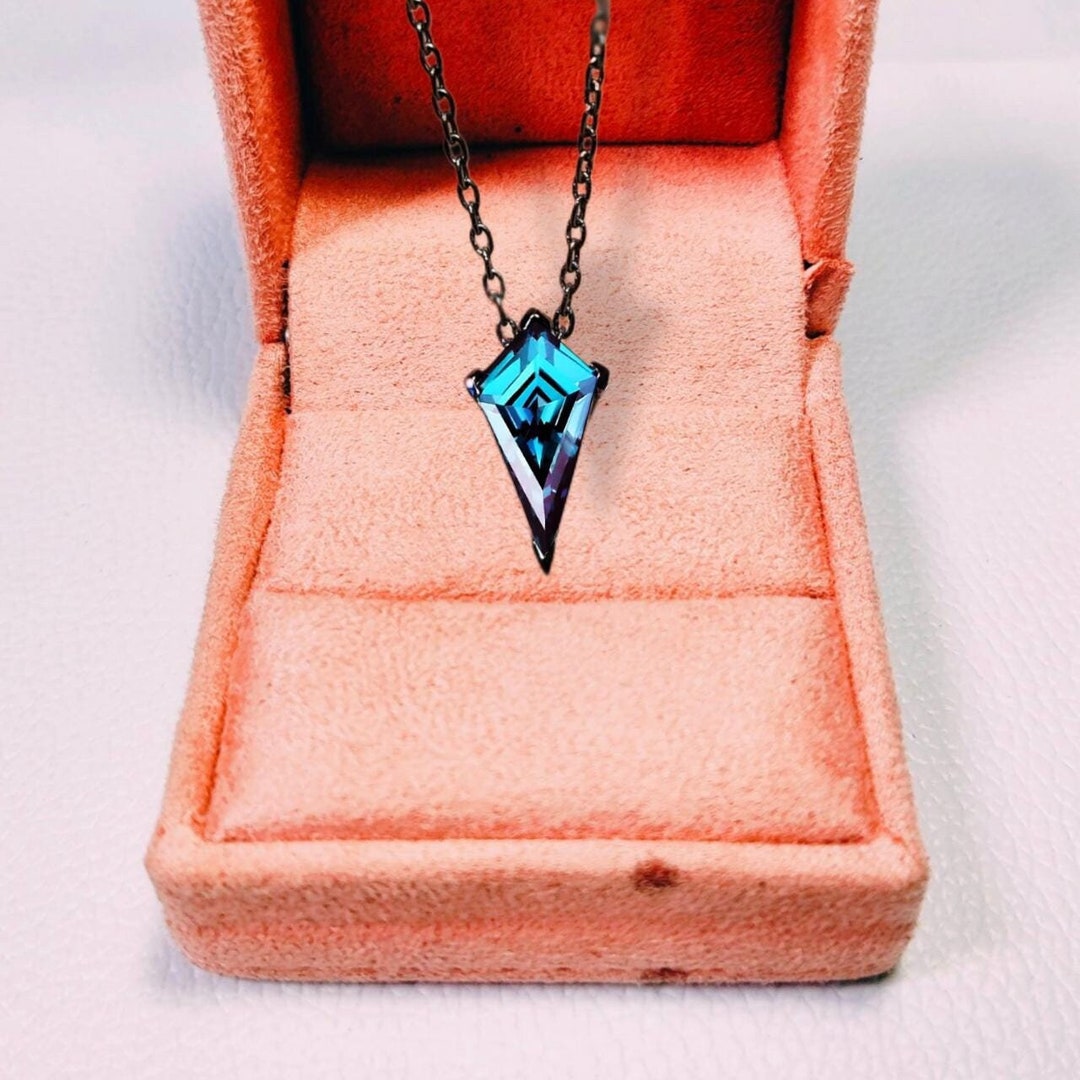 Unique Alexandrite Kite Pendant in 925sterling Silver,color Change ...