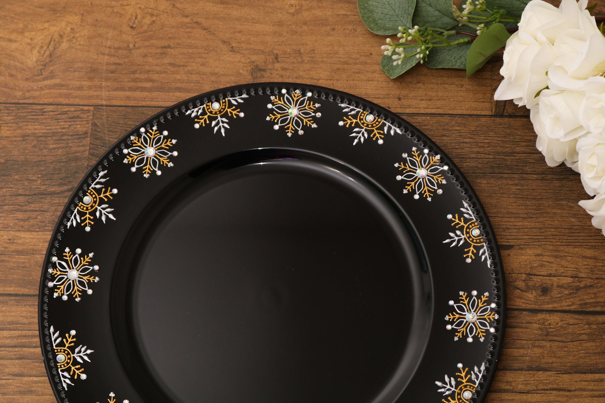 Black Charger Plate Holiday Charger Plate Black & Gold Festive Decor ...