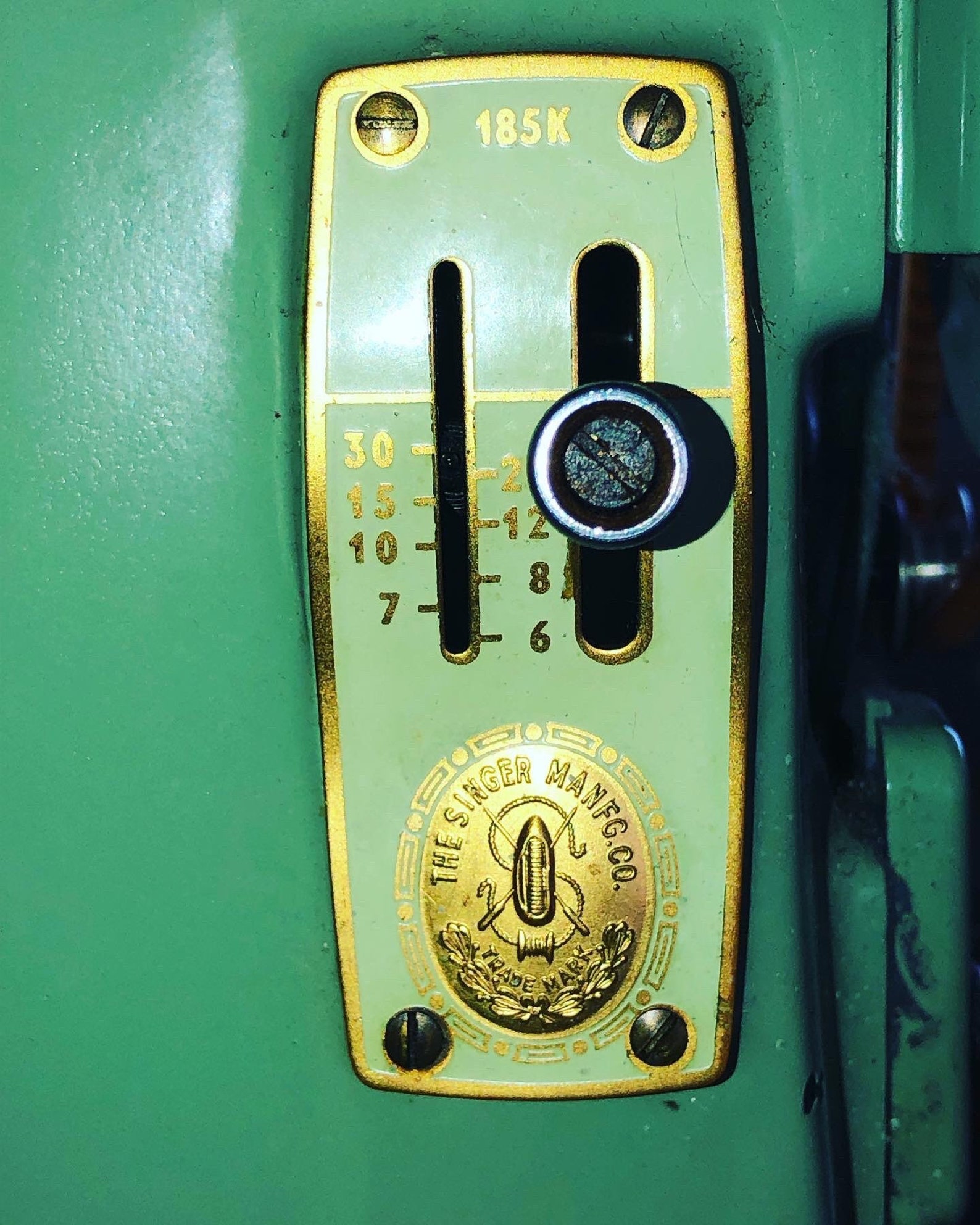 Green Singer Sewing Machine Model RFJ8-8 1950s Portable - Etsy