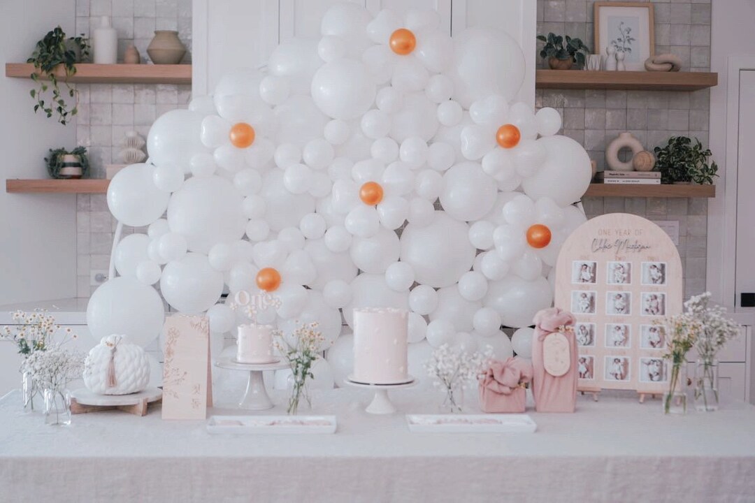 White Daisy Balloon Arch, Daisy Baby Shower, Daisy Bridal Shower, White ...