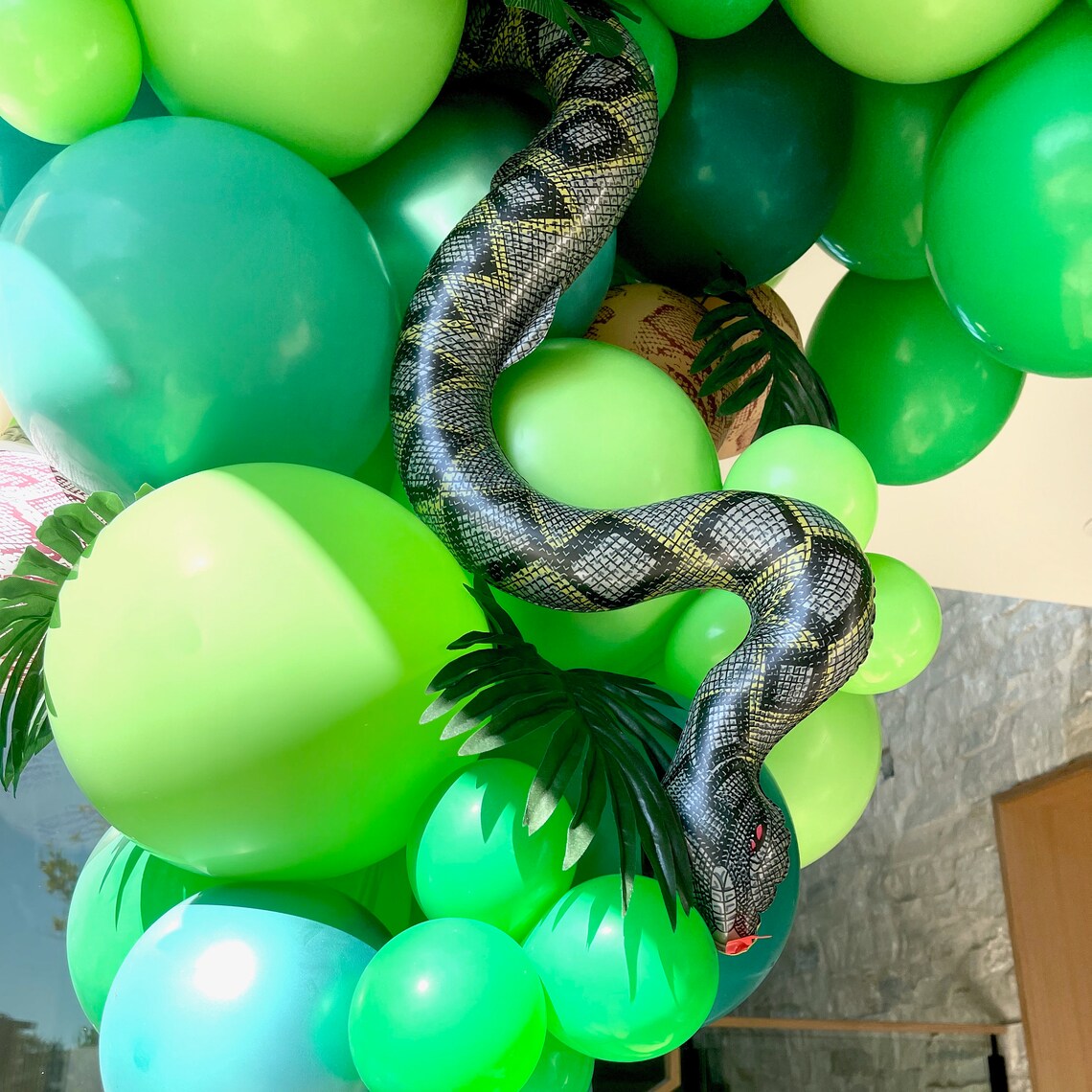 Reptile Party Balloon Arch, Snake Birthday Banner, Snake Decor, Reptile ...
