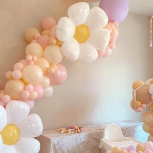 Set of TWO Giant Daisy Balloons | Balloon Garland Kit | Daisy Foil ...