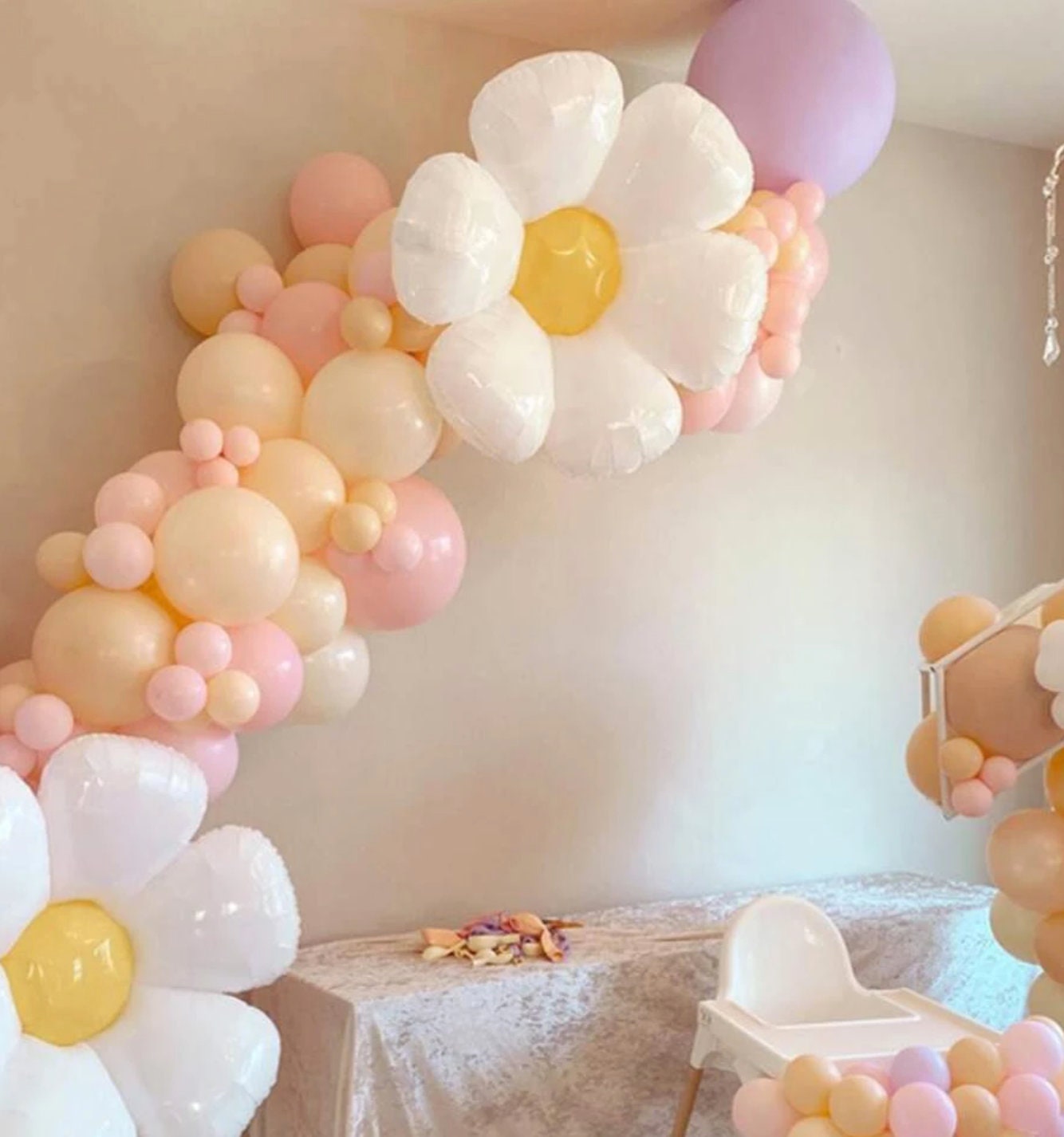 Set of TWO Giant Daisy Balloons Balloon Garland Kit Daisy | Etsy