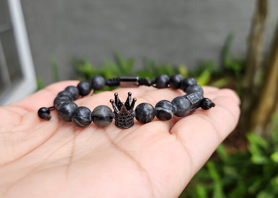 Crown bead bracelet store