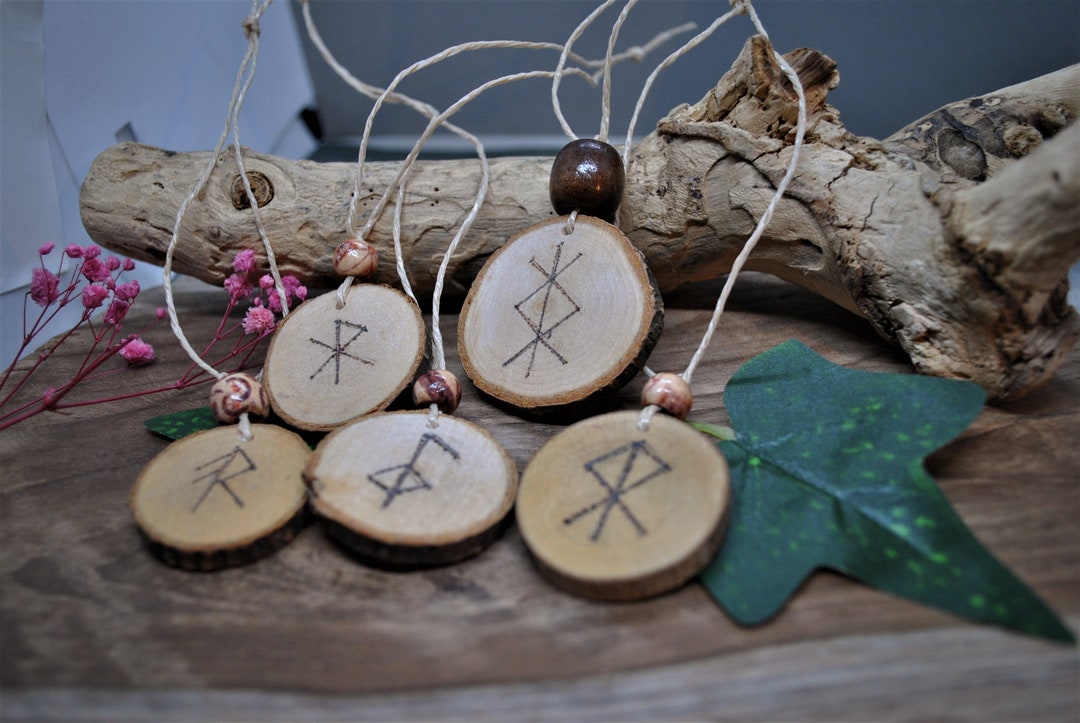 Binding Runes, Protective Amulet. Talisman, Viking Runes, Lucky Charm ...
