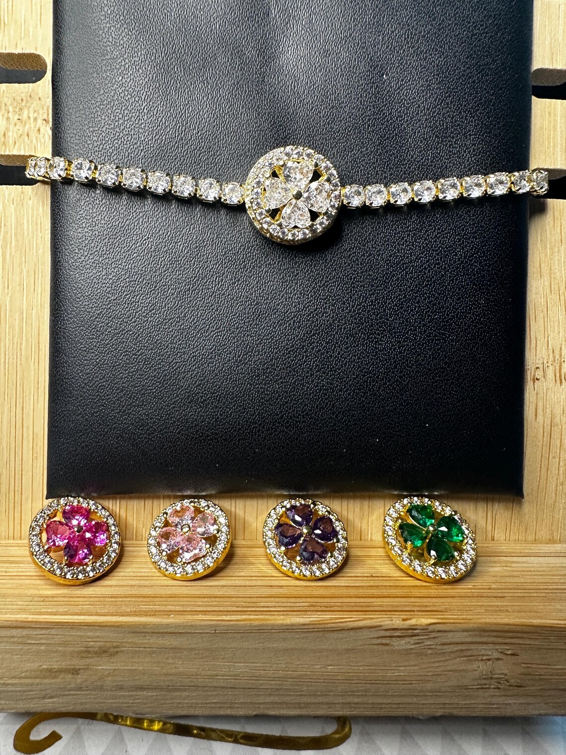Zodiac 4 Leaf Clover Spinner Bracelet: Stress Relief Fidget Jewelry ...