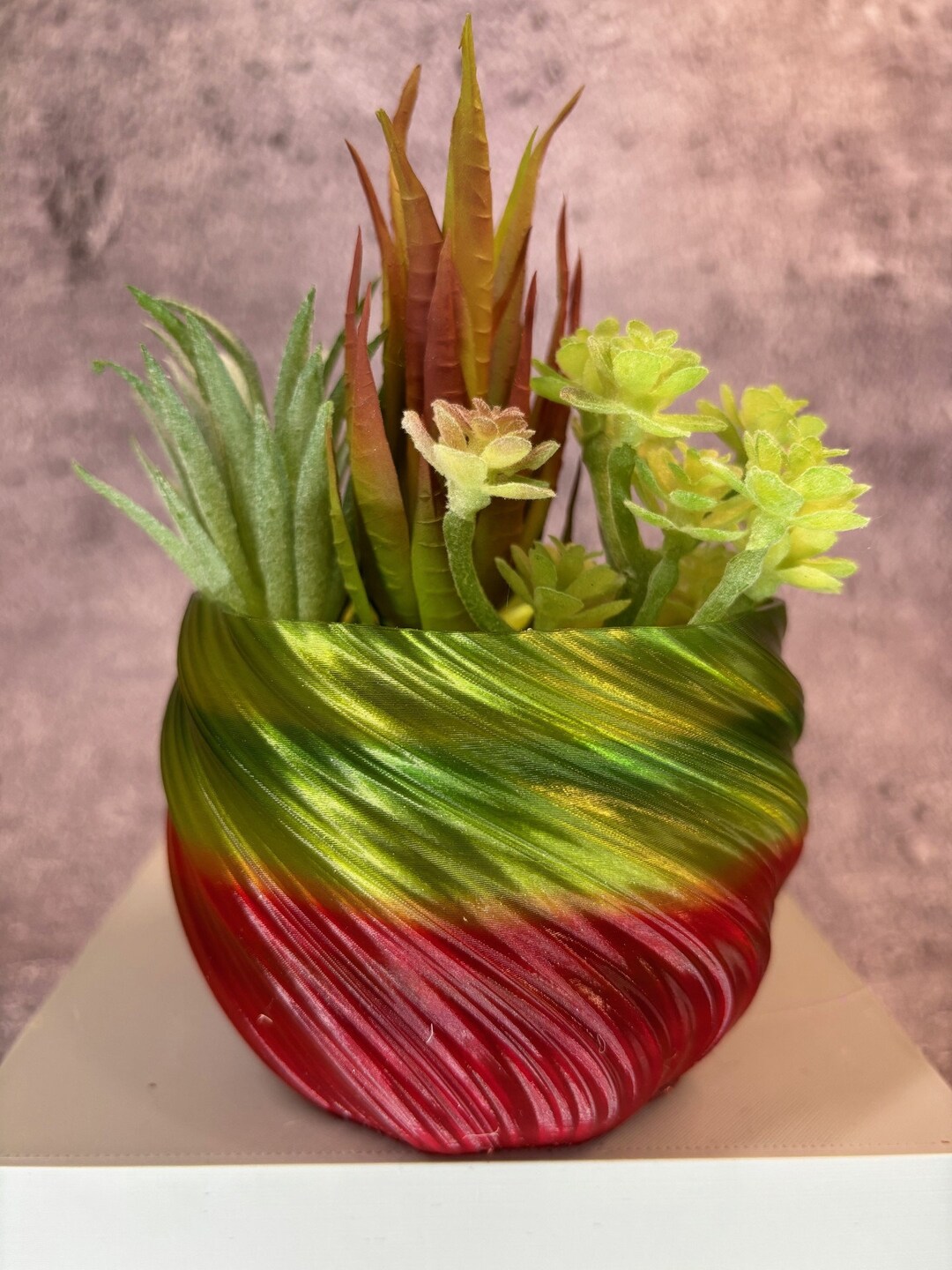 Small Twisted Flower Pot for Plants of All Kinds - 4" Diameter by 3 ...