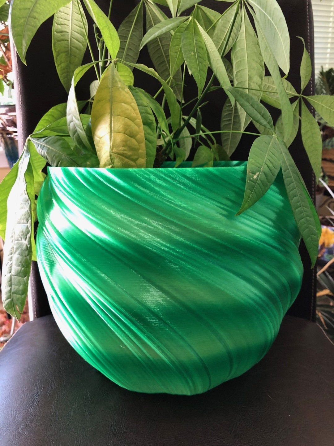 Extra Large Twisted Flower Pot for Plants of All Kinds green Gradient ...