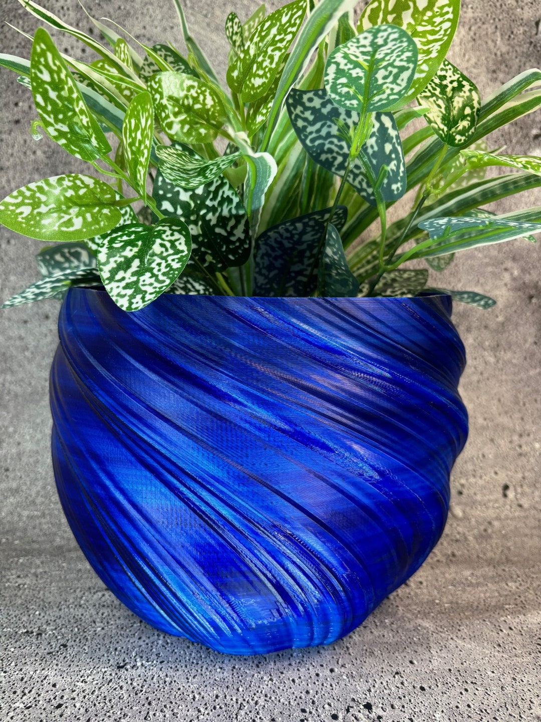 Extra Large Twisted Flowerpot for Plants of All Kinds gradient Blue ...
