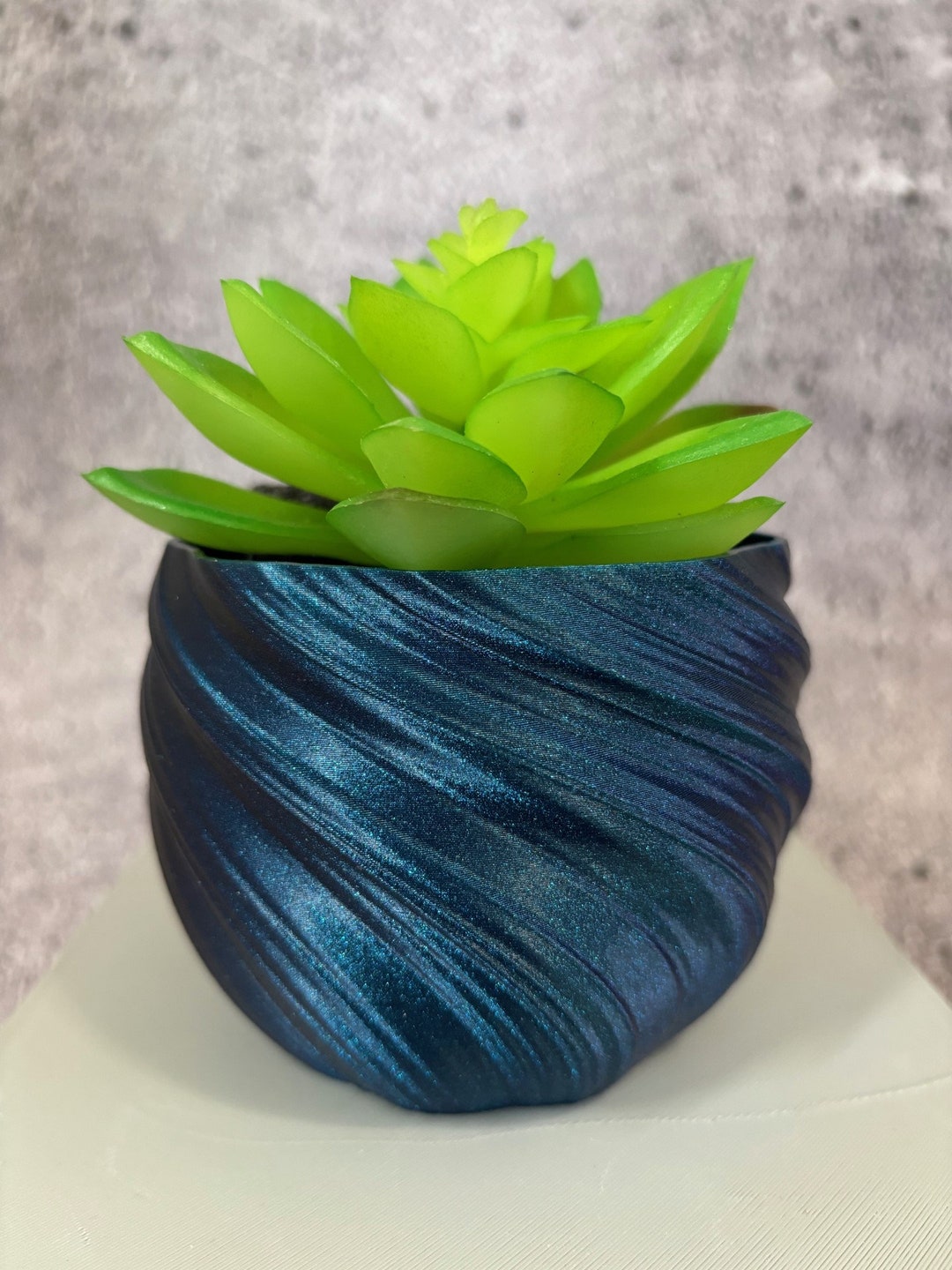 Small Twisted Flower Pot for Plants of All Kinds 4 Diameter by 3 Tall ...
