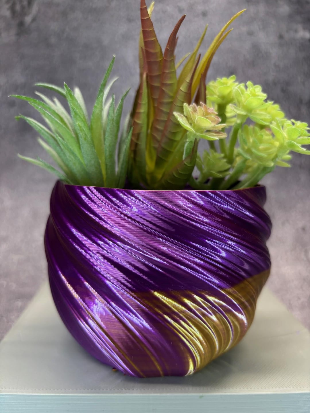 Small Twisted Flower Pot for Plants of All Kinds (striped Dual Purple ...