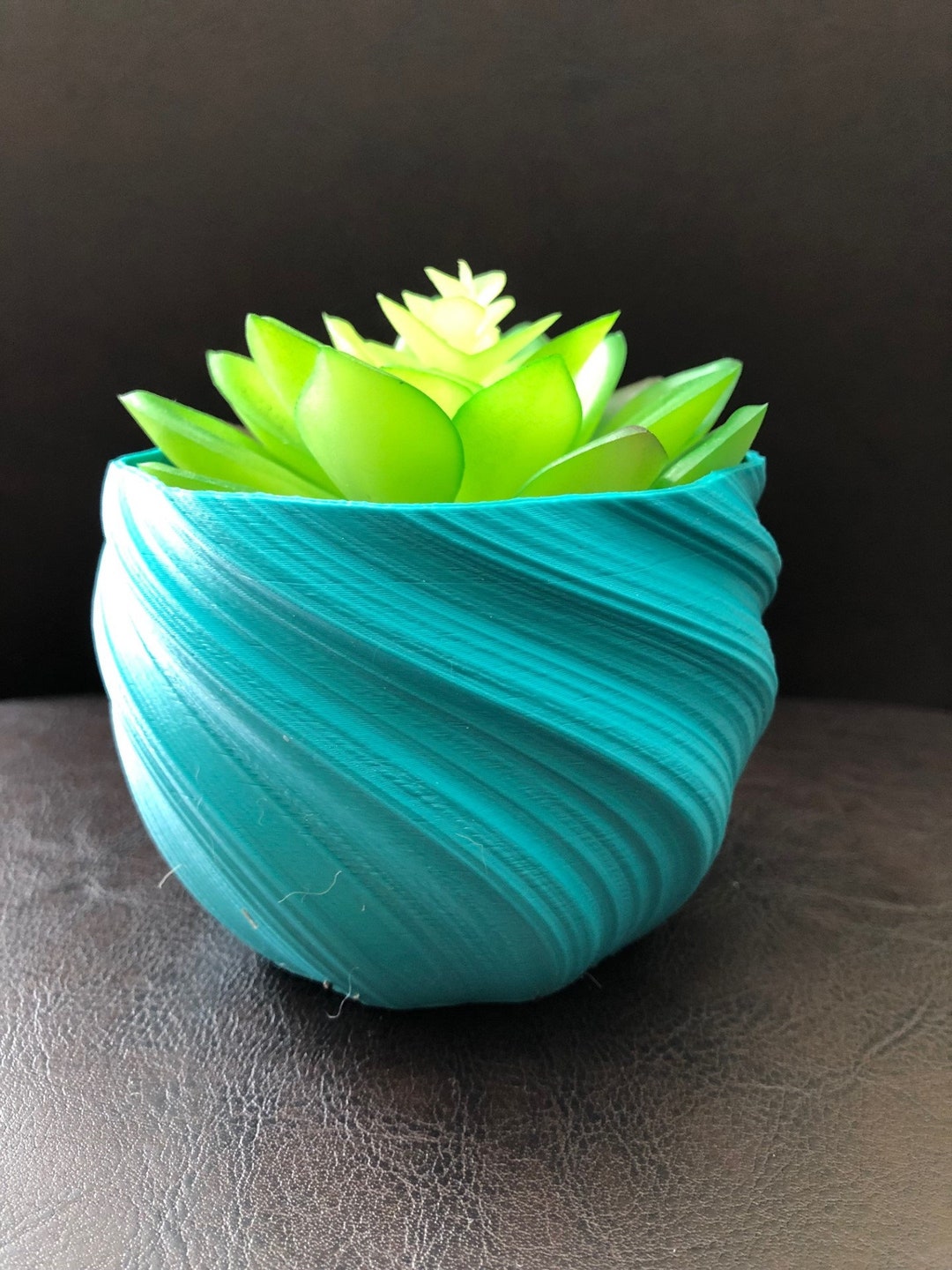 Small Twisted Flower Pot for Plants of All Kinds 4 Diameter by 3 Tall ...