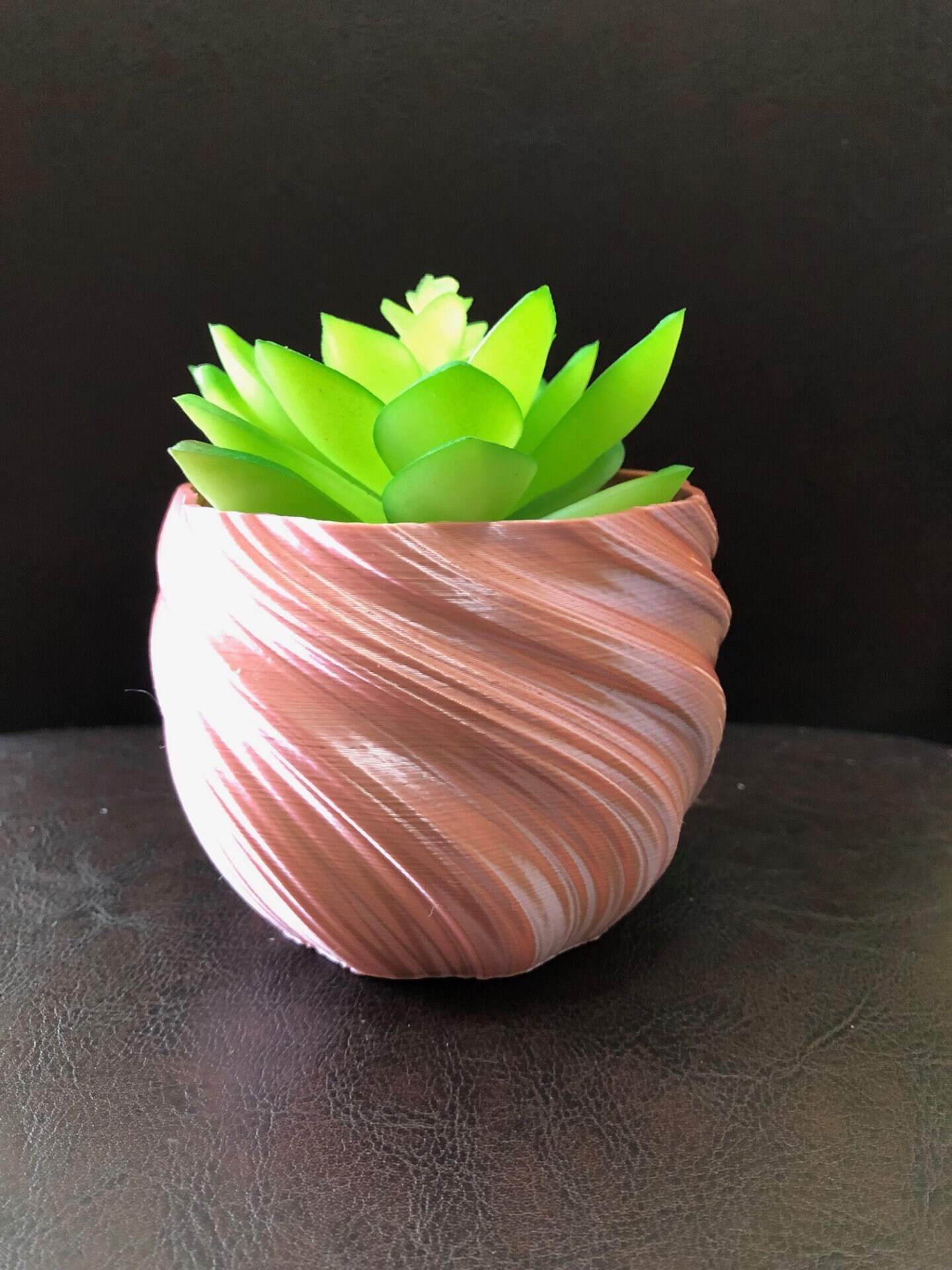 Small Twisted Flower Pot for Plants of All Kinds (silk Rose Gold Color ...