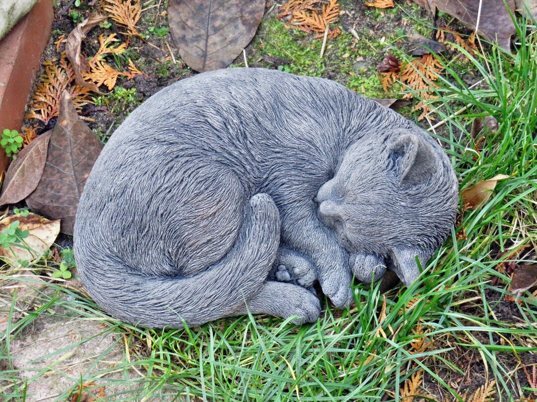 Cat Memorial Stone Garden Statue Patio or Front Door Sleeping - Etsy
