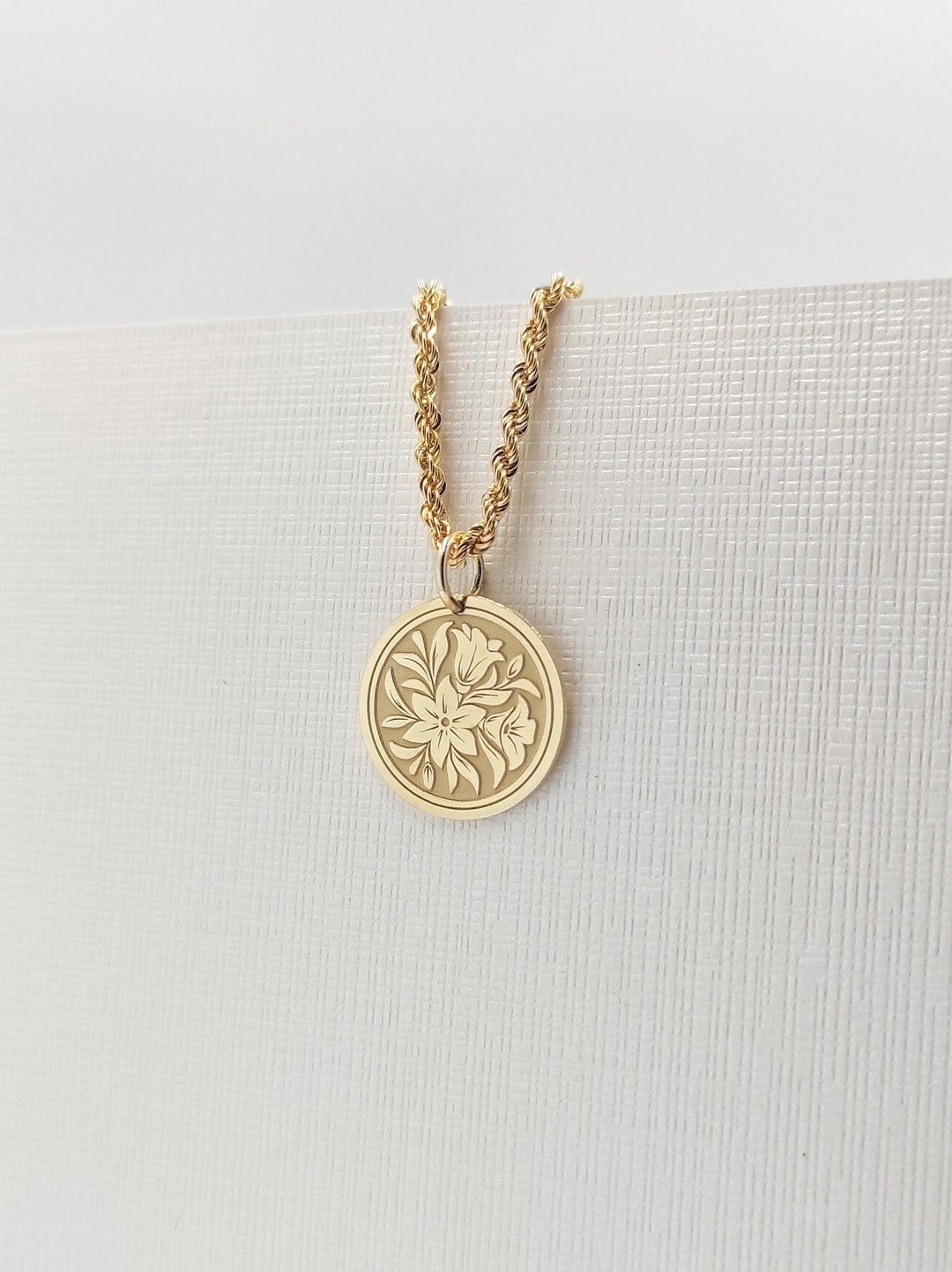 14K Real Solid Gold Lily Flower Pendant, Personalized Lilies Bouquet ...