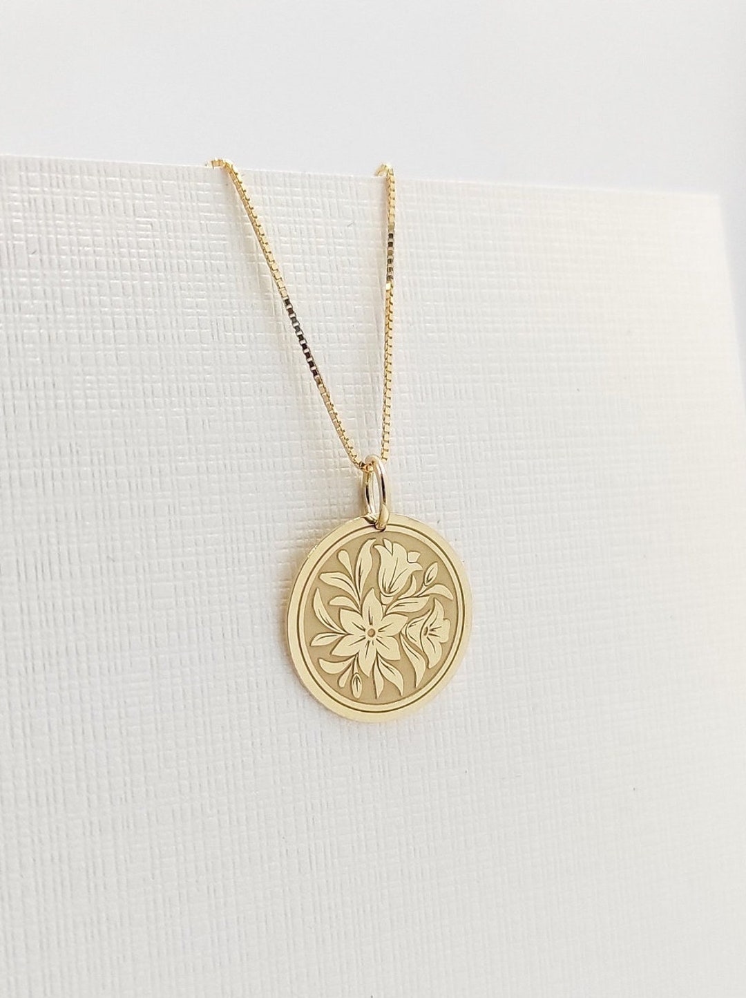 14K Real Gold Lilies Flower Bouquet Pendant, Gold Lily Flower Coin ...