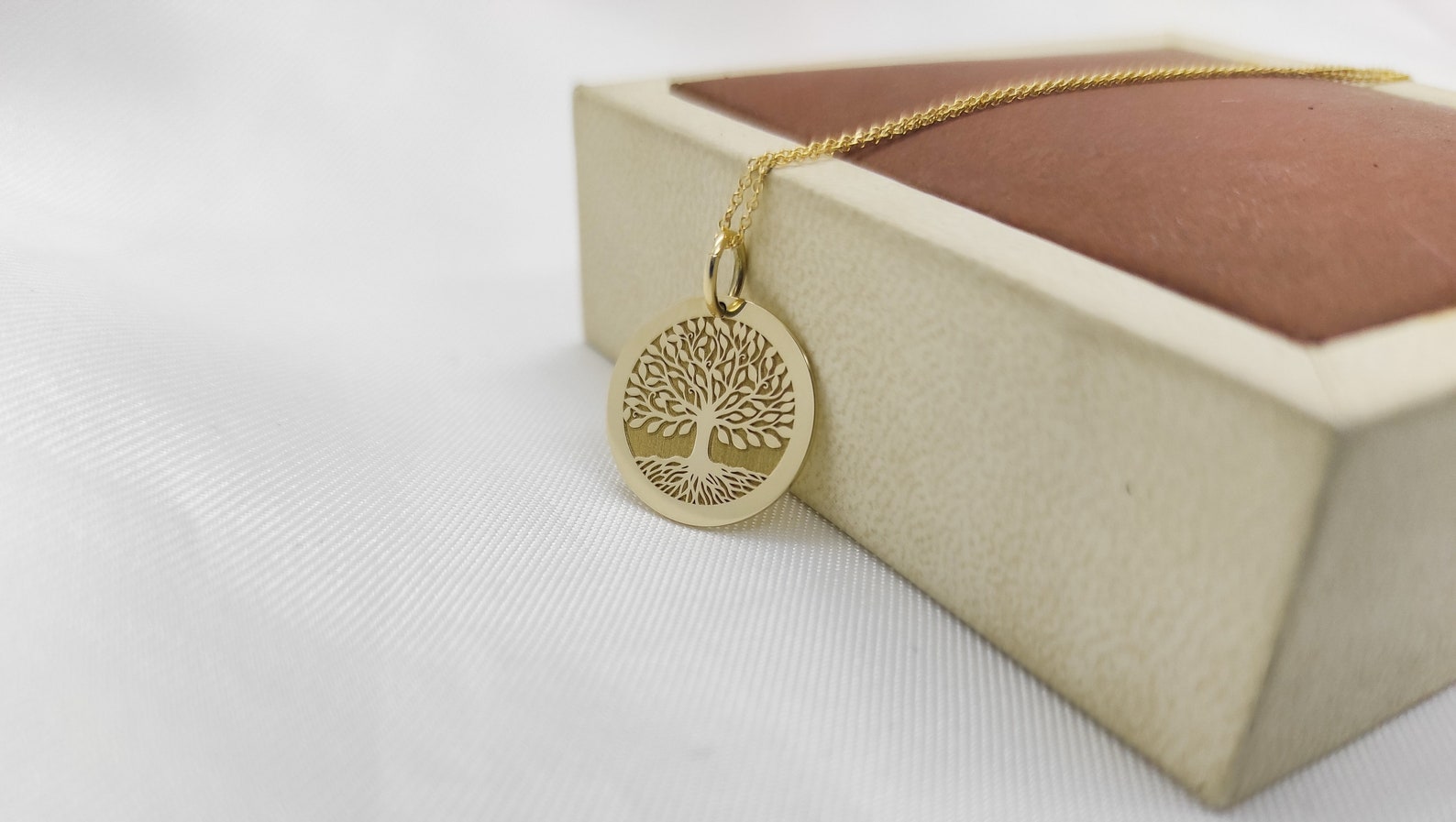 Tree Necklace, 14K Gold Pendant, Tree of Life Pendant, Family Tree ...