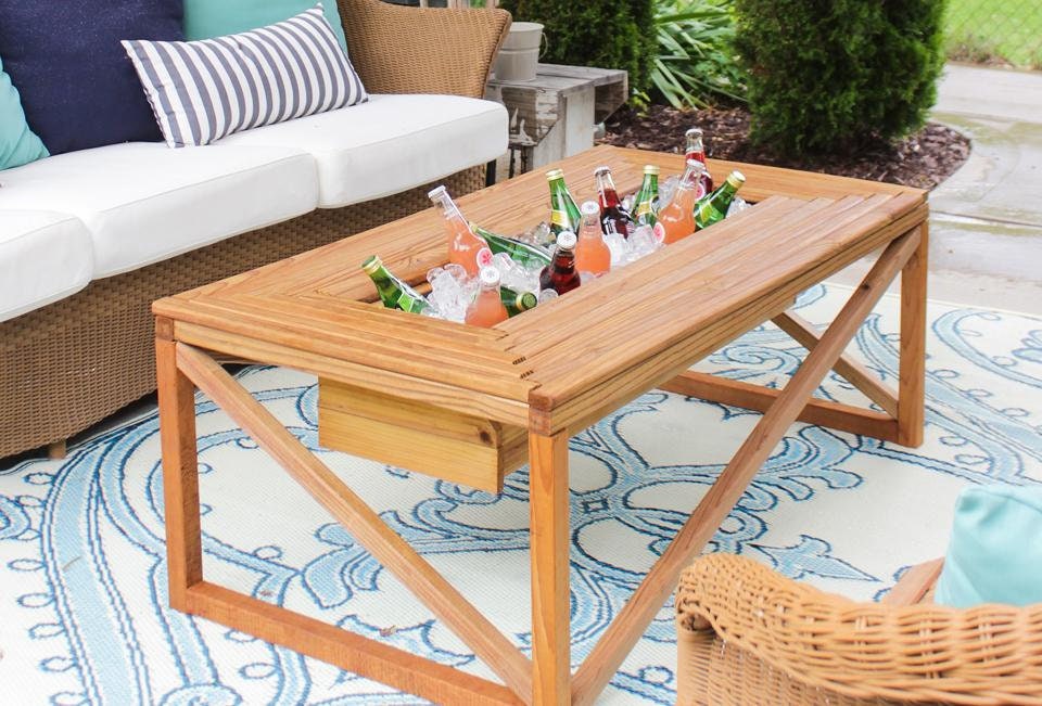 DIY Outdoor Coffee Table Plans, Outdoor Cooler Coffe Table, Woodworking ...
