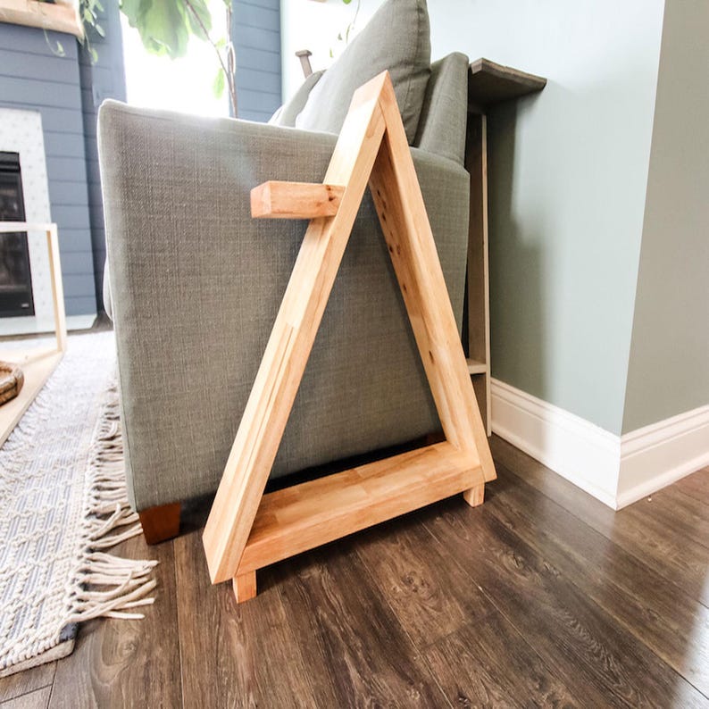 DIY Triangular Side Table, Triangular Side Table, Woodworking Side ...