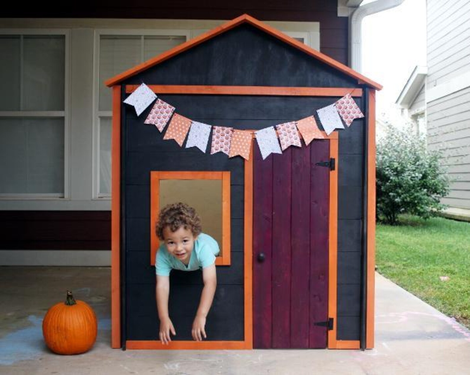 DIY Knock Down Kids Haunted Playhouse, Knock Down Kids Haunted ...
