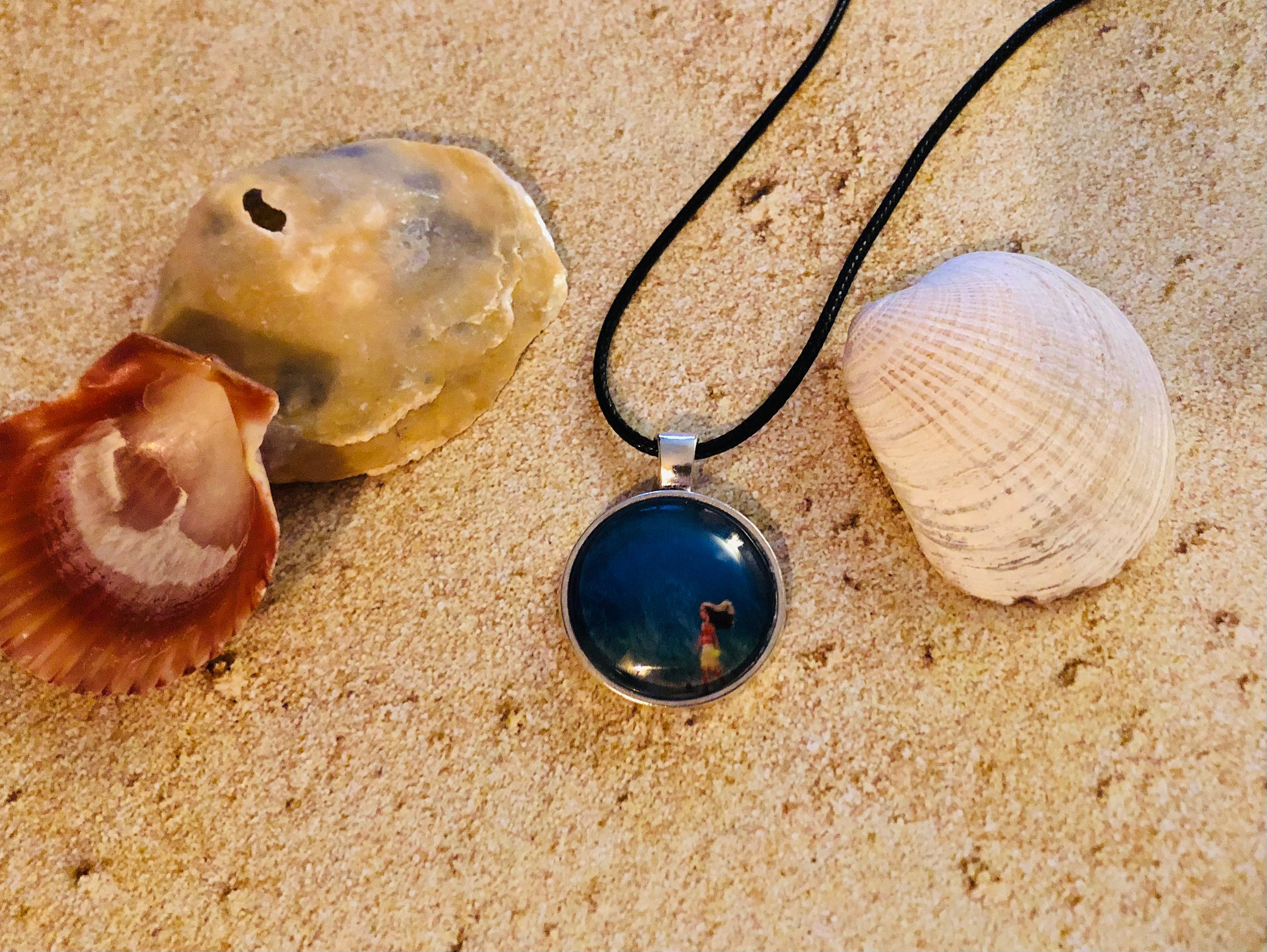 Moana Pendant Necklace - Etsy