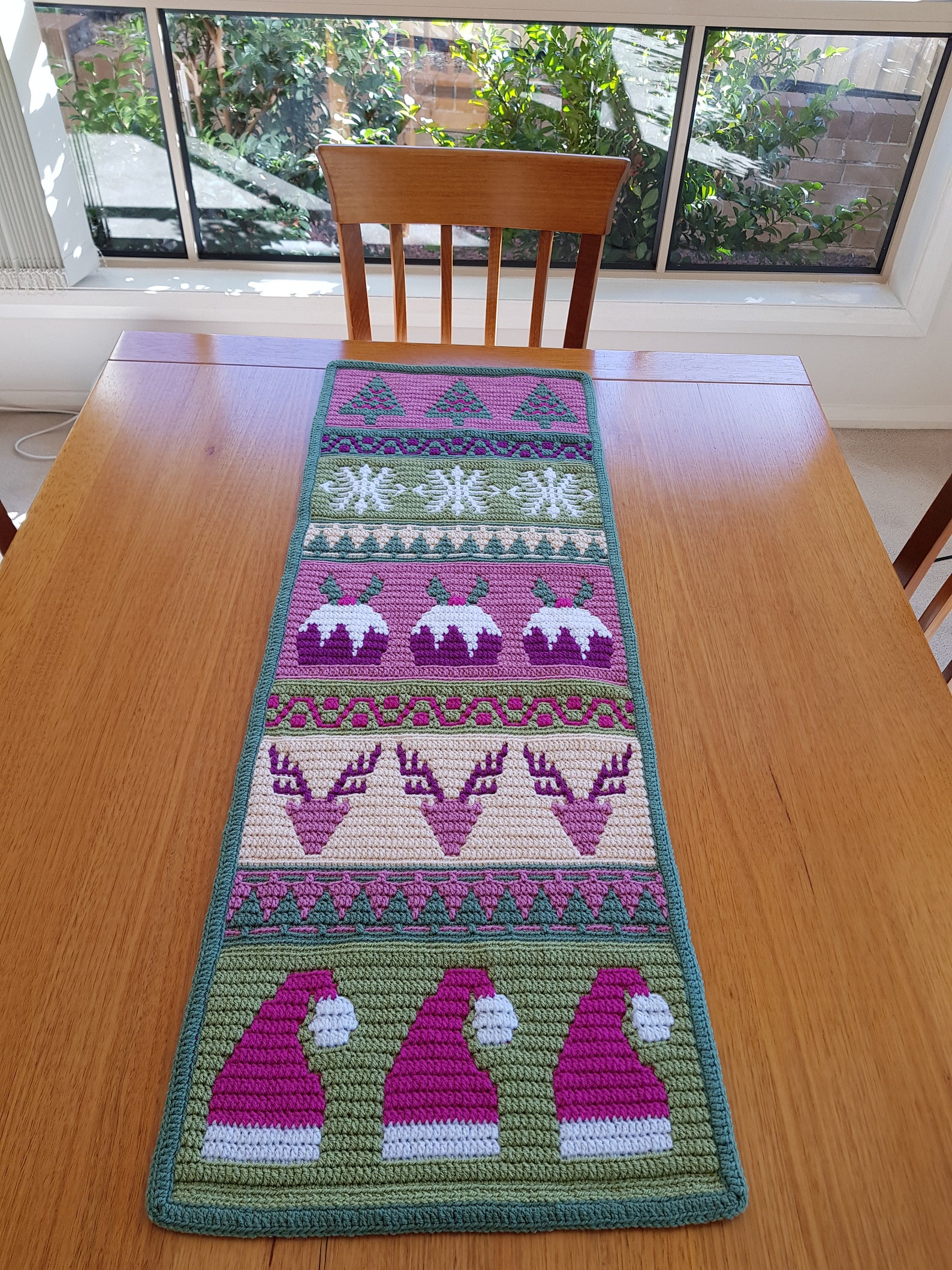 Mosaic Crochet Christmas Table Runner Pattern - Etsy