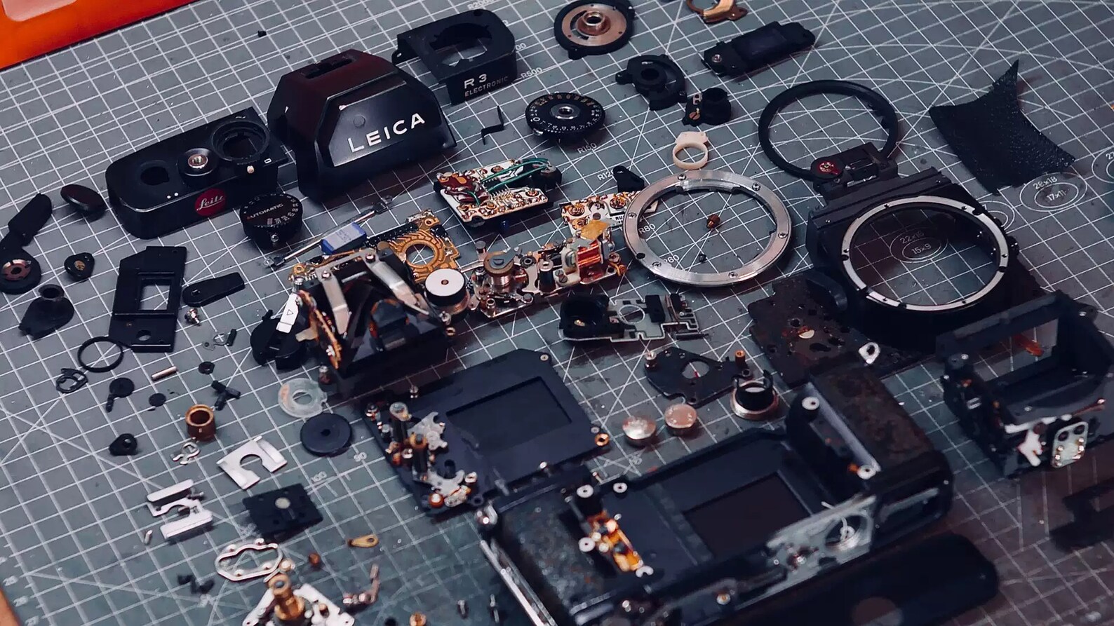 Disassembled 3D Mechanical Camera Deconstructed Art Decorative - Etsy