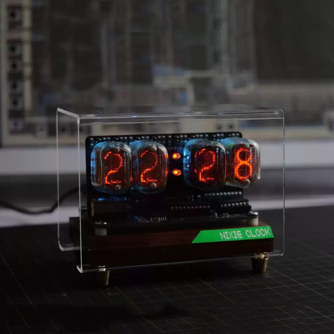 Nixie Tube Clock Cyberpunk Table Lamp Table Clock Neat Beautiful ...