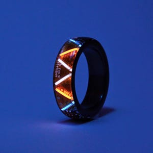 Glow Ring, Zigzag Glow Vials Layout, 6.5mm Black Vulcanized Silver Band ...