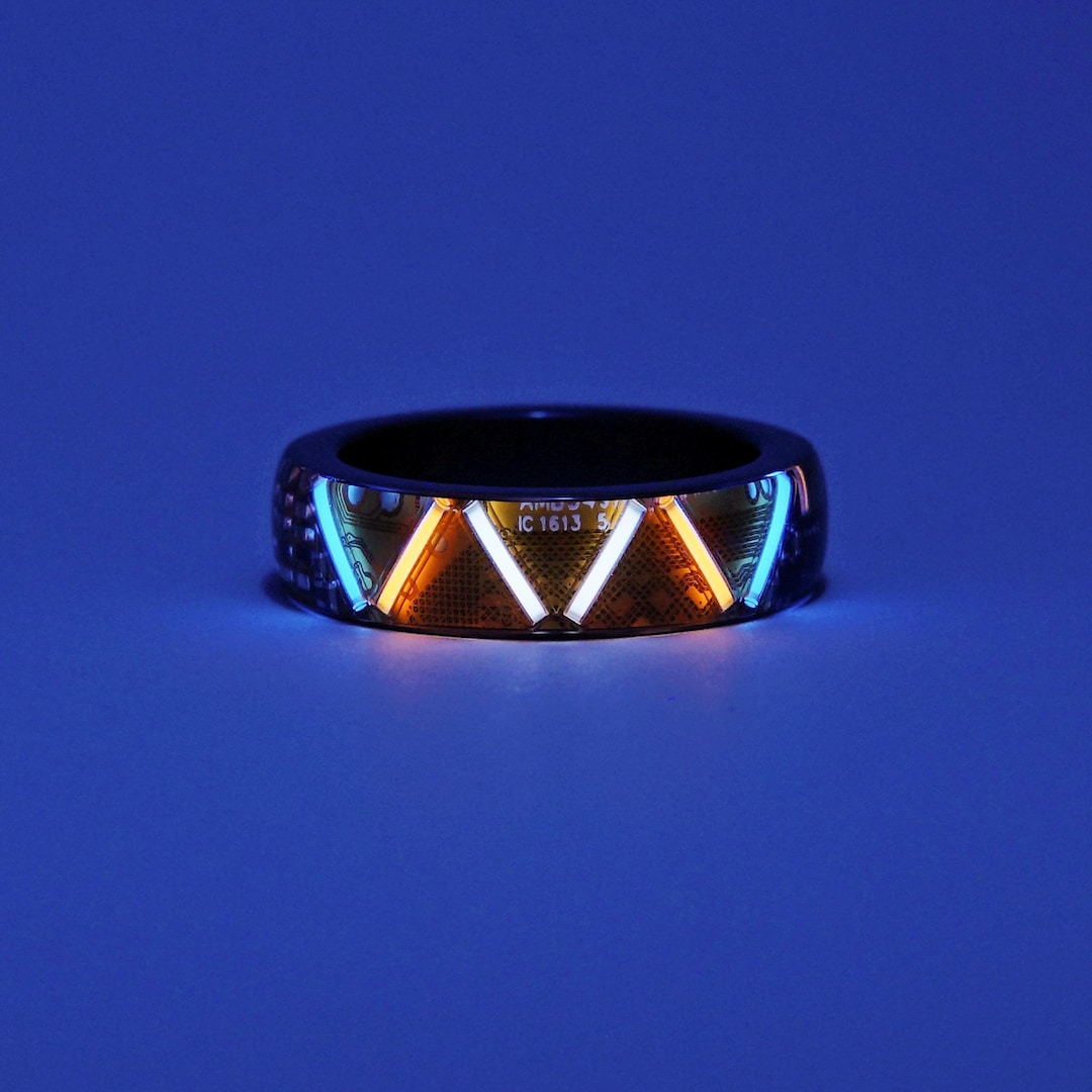 Glow Ring, Zigzag Glow Vials Layout, 6.5mm Black Vulcanized Silver Band ...
