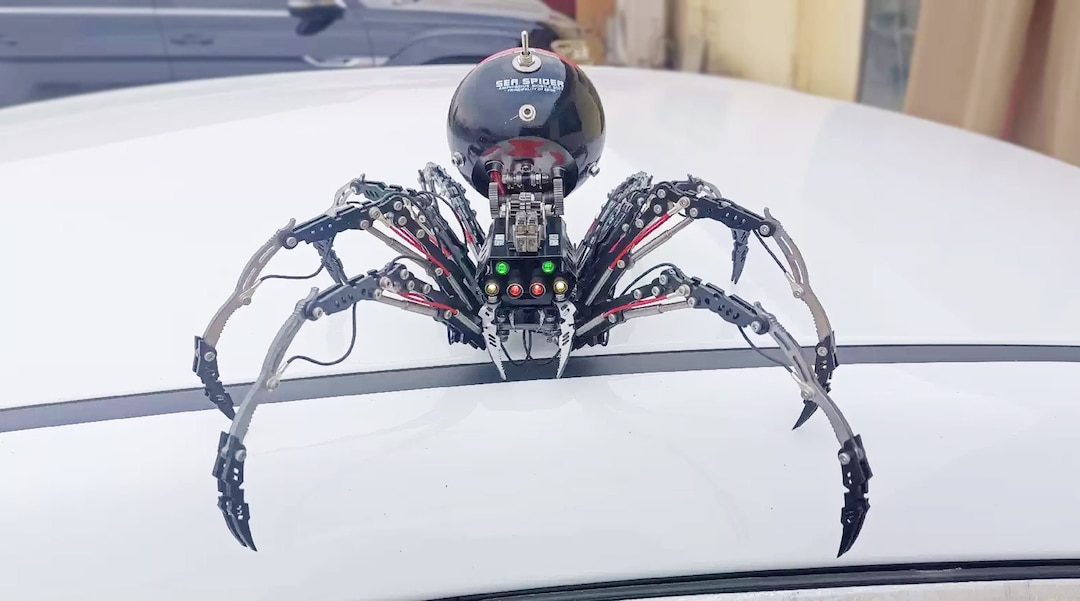 Mechanical Metal Spider Sculpture Sci-fi Style With Articulated Joints ...