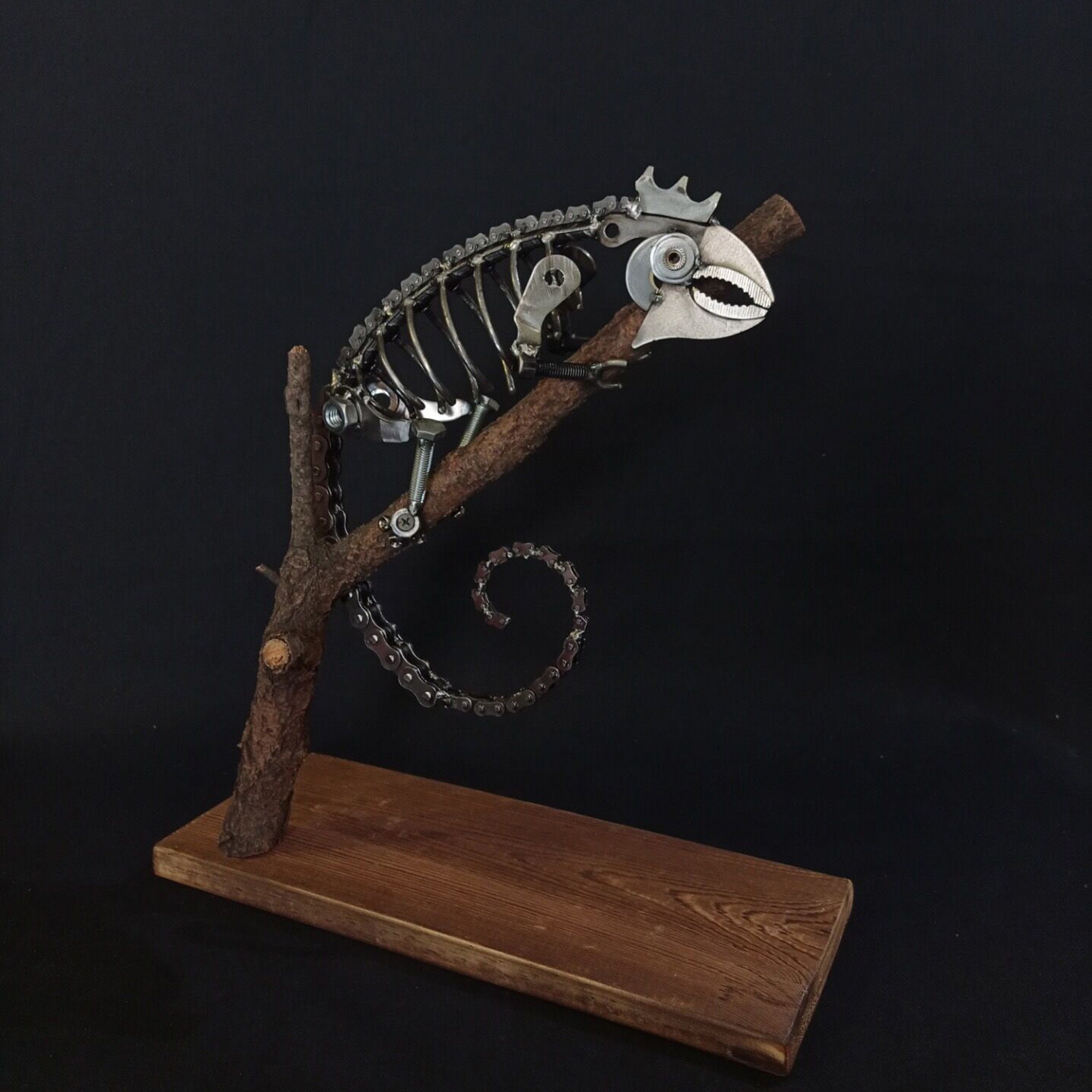 Chameleon Skeleton Metal Art Sculpture Mechanical Welding Garage Art ...