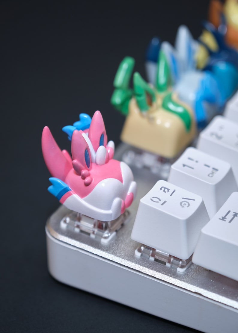 Keycap - Silveon - Artisan Keycap - Pokemon Keycap - Eeveelutions - Etsy