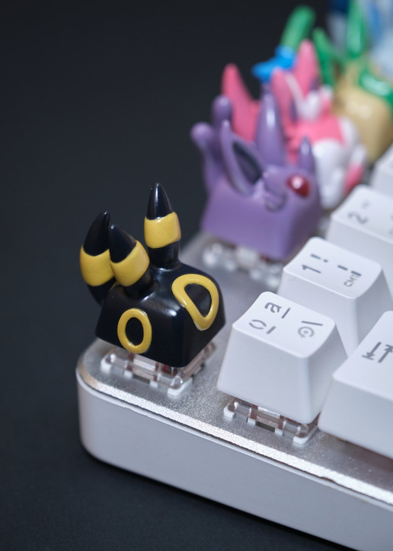 Keycap - Umbreon - Artisan Keycap - Pokemon Keycap - Eeveelutions - Etsy