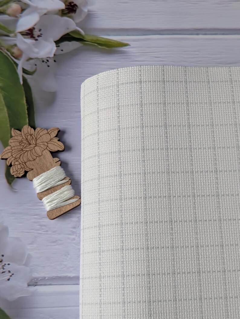 18ct Zweigart Aida Cloth: Easy-count Grid Cross Stitch Fabric - Antique ...