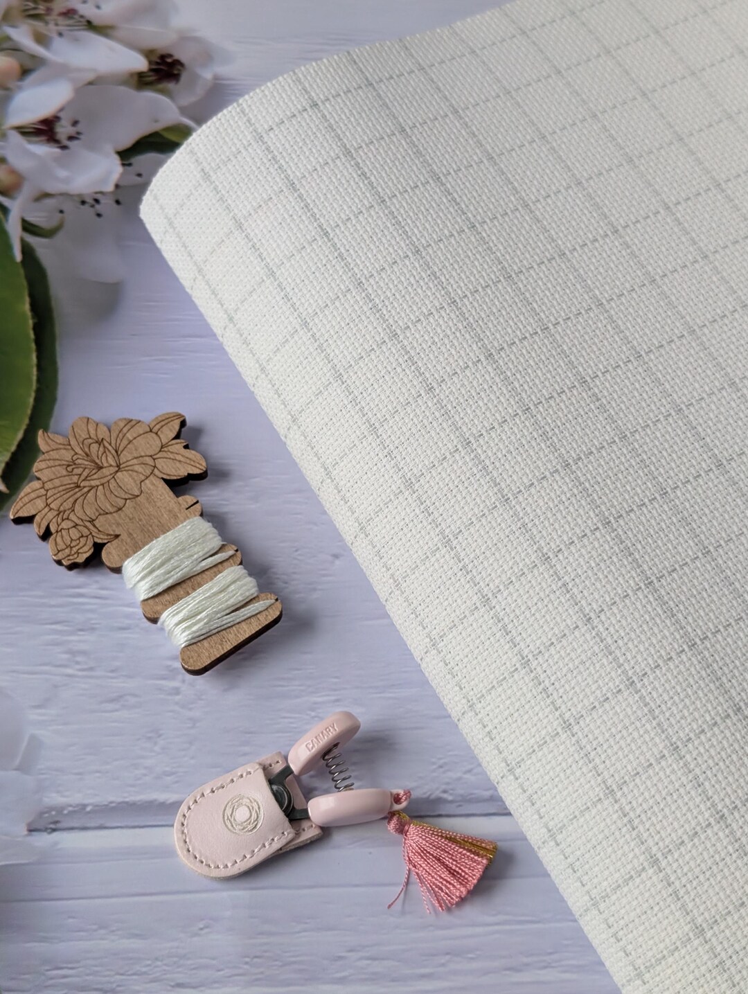 18ct Zweigart Aida Cloth: Easy-count Grid Cross Stitch Fabric - Antique ...
