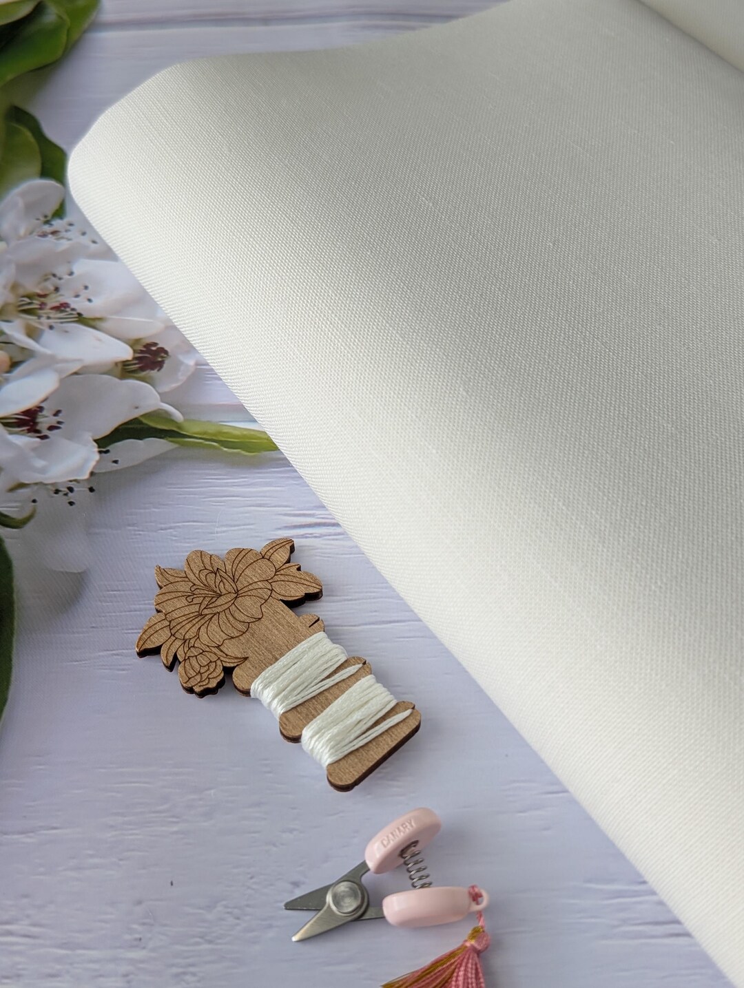 40ct Zweigart Newcastle Linen Fabric: Antique White Cross Stitch ...