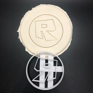 Roblox / Robux Cookie Cutter | Baking Wow3d Cake Gaming Biscuit Fondant ...