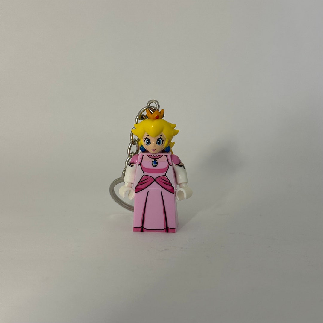 Princess Peach Mini Figure Keychain - Geek Nerd Retro Gaming Nintendo ...