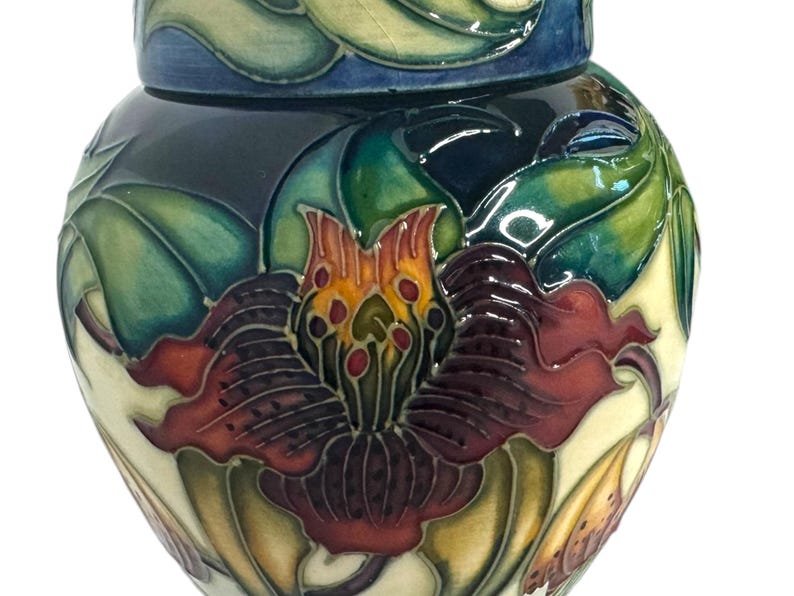 Moorcroft Pottery Lidded Ginger Jar Anna Lily by Nicola Slaney 1998 ...