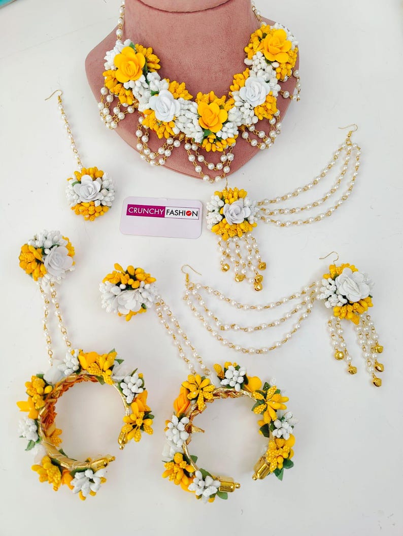 Buy Floral Haldi Jewelry in Yellow White With Kalira for Haldi Mehendi ...