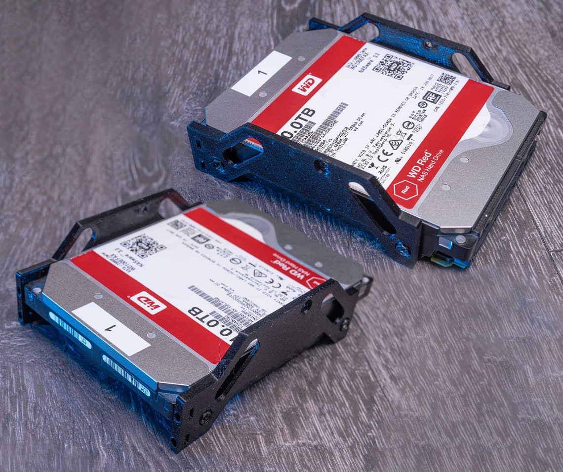 Stackable 3.5 Inch Hard Disk Drive Mounts With 12x12cm Fan Attachment ...