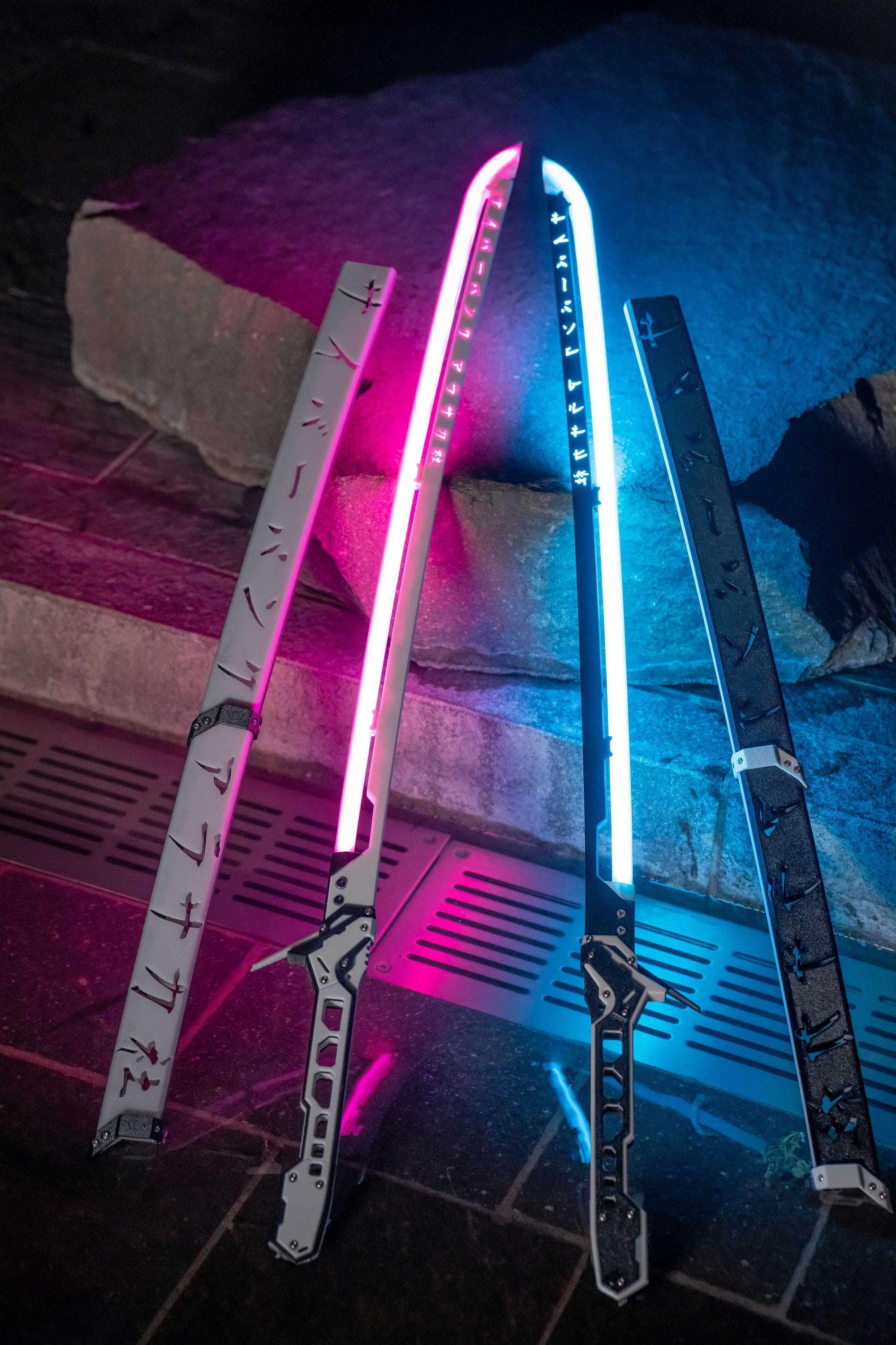 Cyberpunk 2077 PIXEL RGB LED Arasaka Thermal Katana V2, Sheath, Battery ...