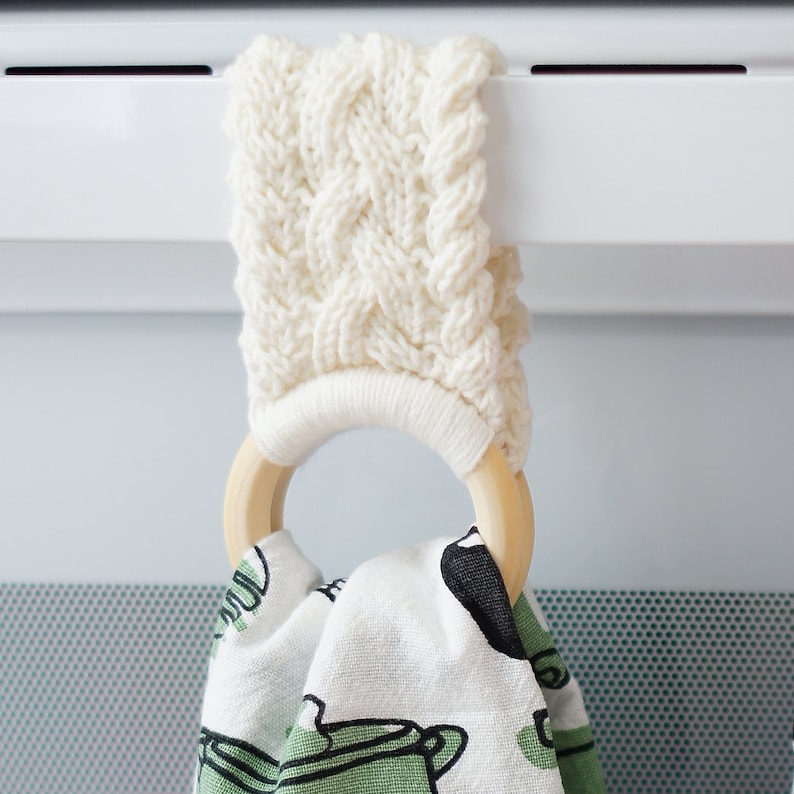 Hand-knitted Kitchen Towel Holder With Wooden Rings - Etsy