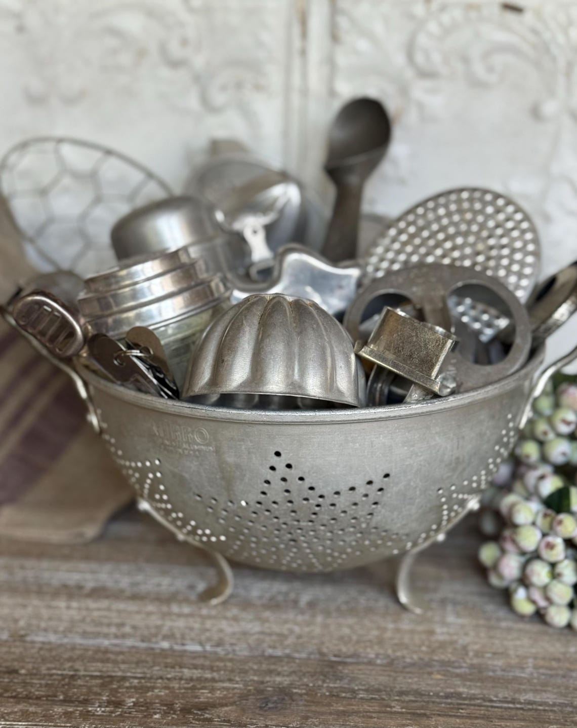 Vintage Kitchen Utensil Lot: Mid-century Aluminum Star Colander, Cookie ...