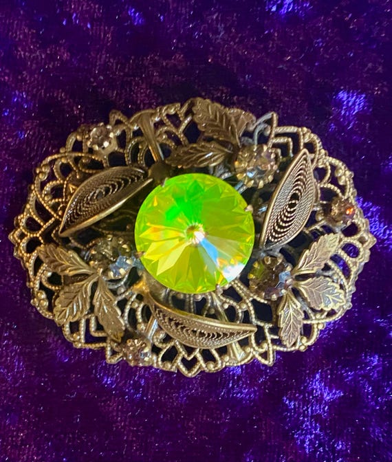 Brooch gift store